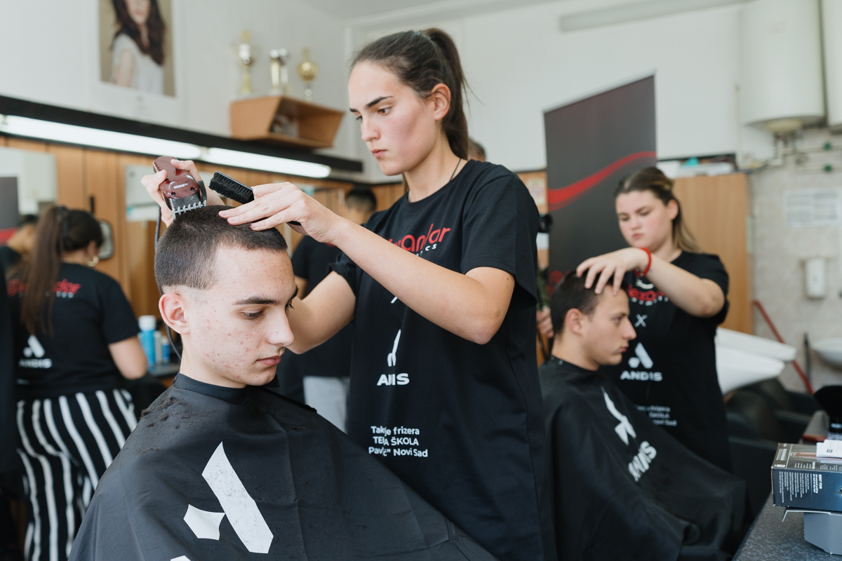 Takmičenje budućih frizera potvrda da su učenici savladali praktična ...